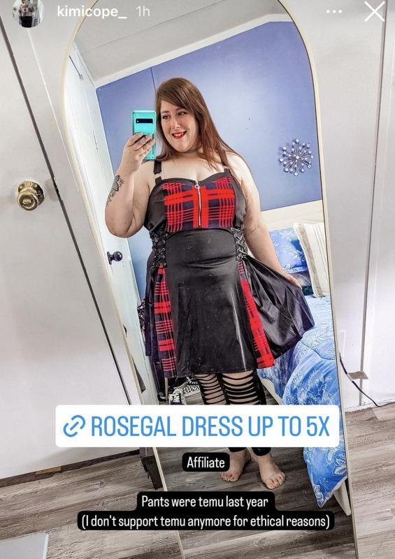 Looking like a frump while cleaning her dump, Kimi takes a social media ...